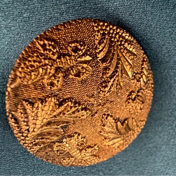 Accessories | Antique Embossed Elegant Button | Poshmark